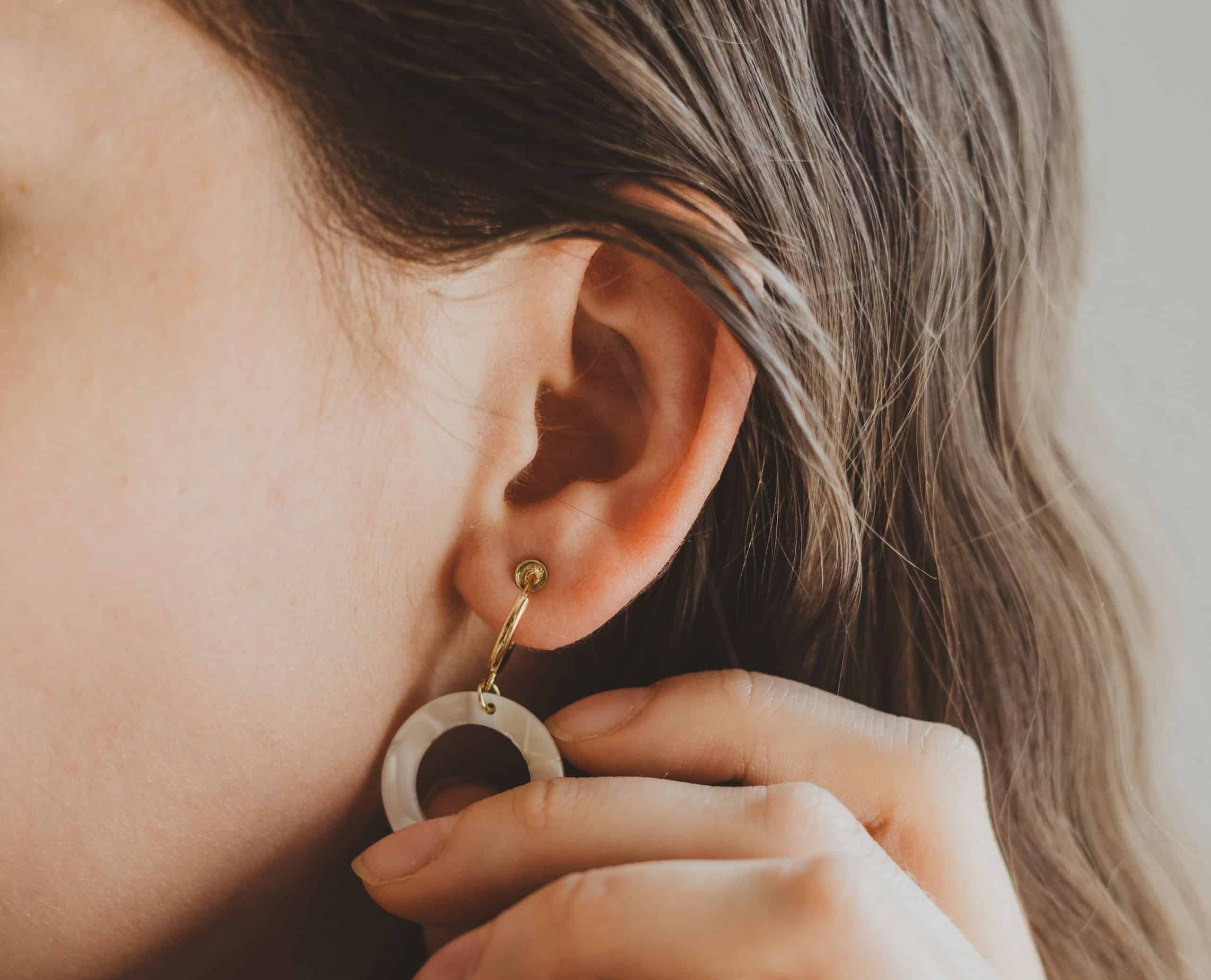 Operacija usiju - Premium Clinic Beograd